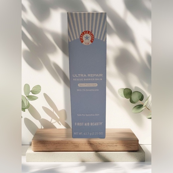 First Aid Beauty | Skincare | First Aid Beauty Hydration Balm In Light ...